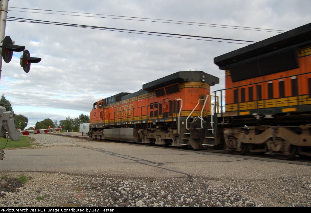 BNSF 4126